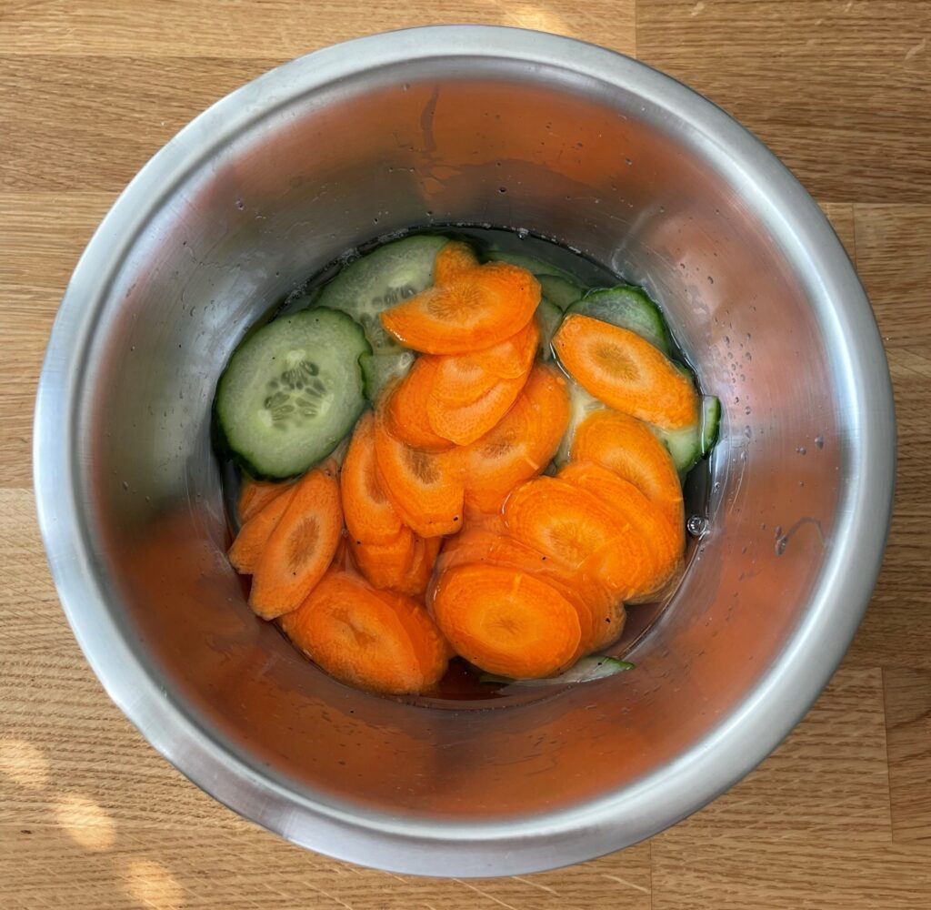 Low FODMAP Quick Pickled Vegetables - simplyfodmap.com